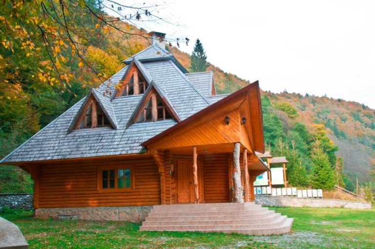 33 Different Types of Houses Around the World (WITH PICTURES)