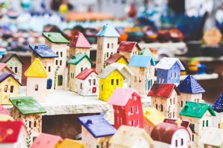 9 Unique and Awesome Alternative Housing Ideas in 2025 to Save Money