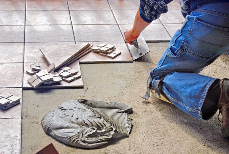 Here are the Main Pros and Cons of Ceramic Tile Flooring in Homes