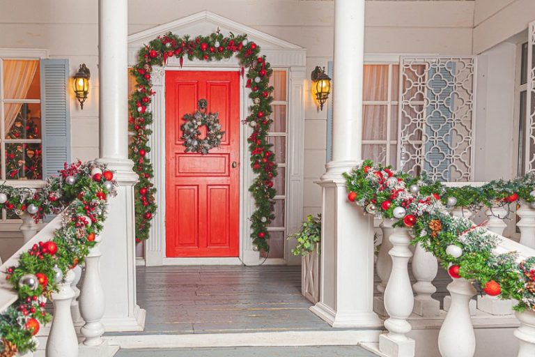 Green, Blue, Red, Purple Porch Light Meaning and Significance in a House